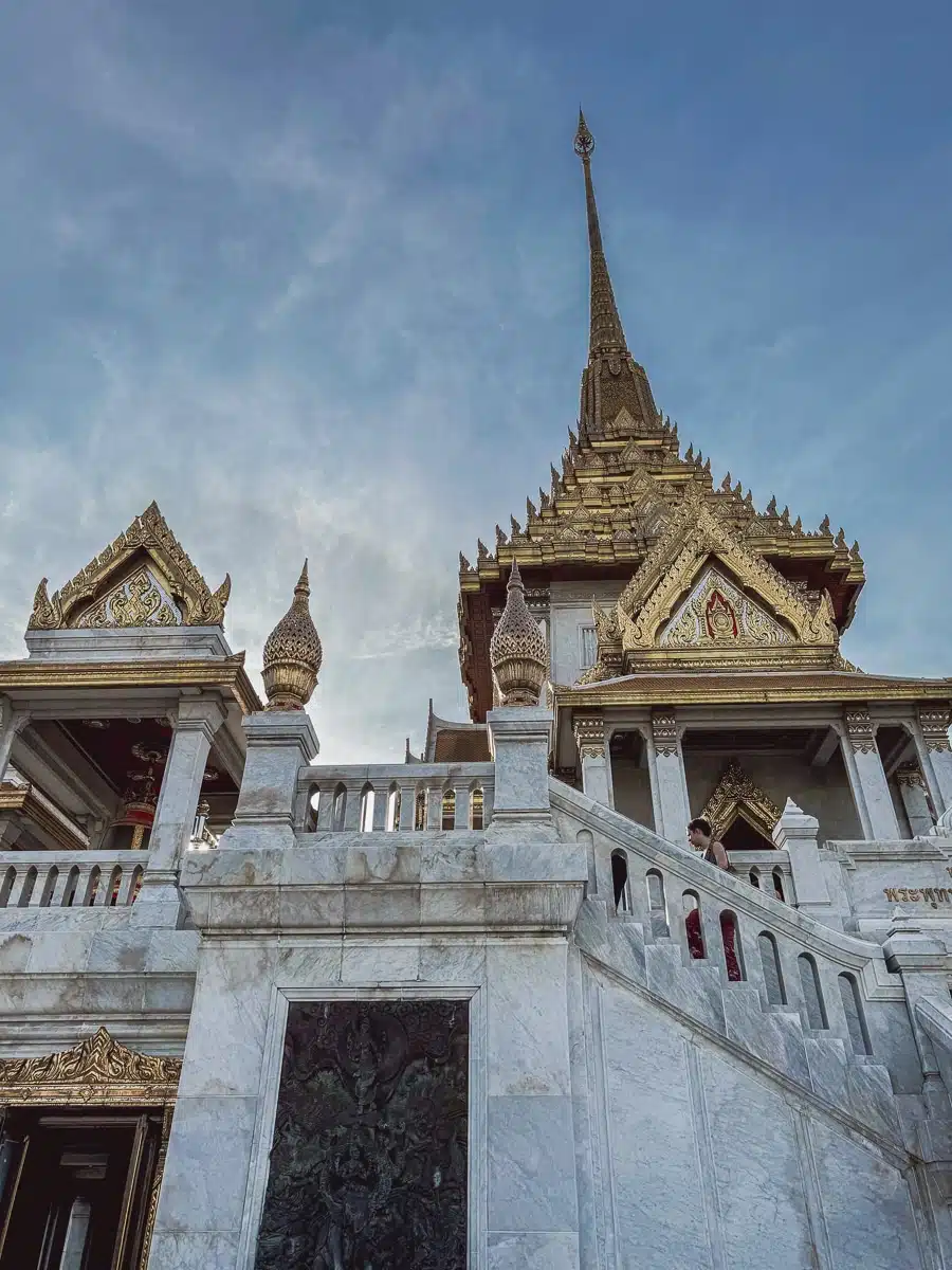 Wat Traimit Bangkok: The Golden Buddha In Chinatown