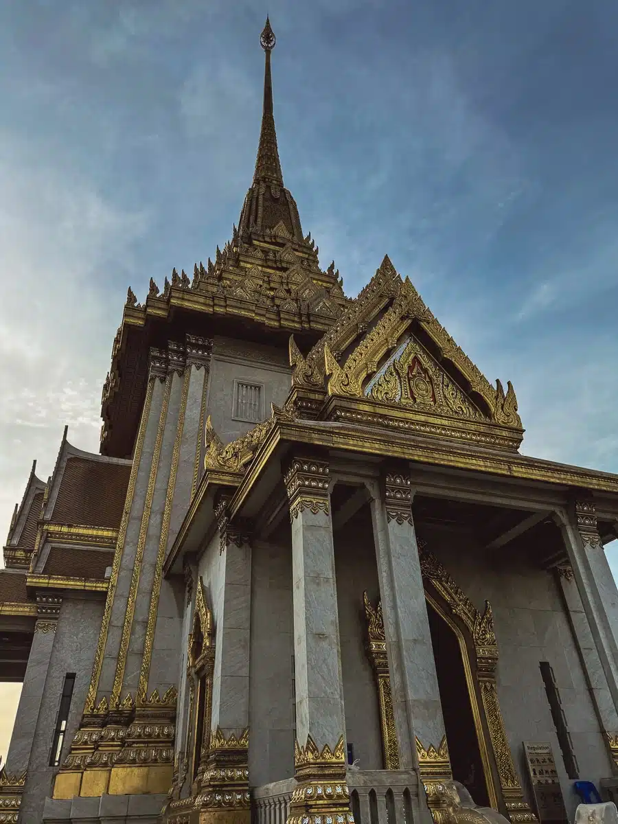 Wat Traimit Bangkok: The Golden Buddha In Chinatown